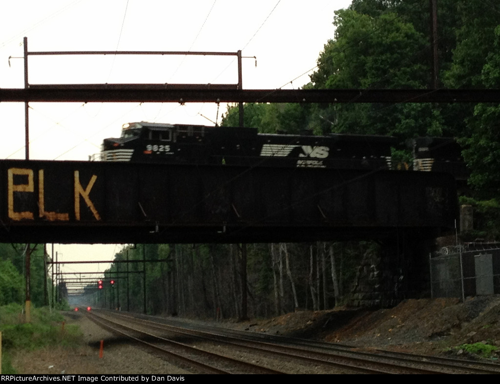 NS C40-9W 9825 leads 17G